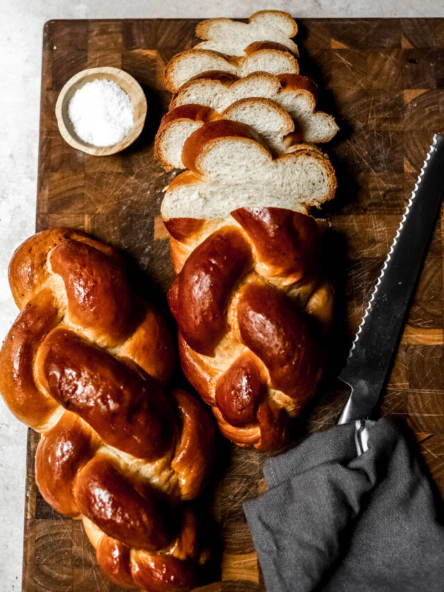 How to 4-Strand Braid (Challah Bread) - Lion's Bread